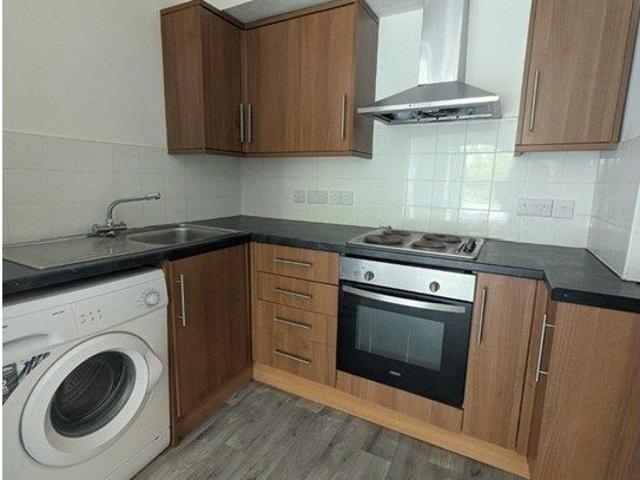 North Road West, Plymouth PL1, 2 bed flat to rent, £875 pcm | PrimeLocation