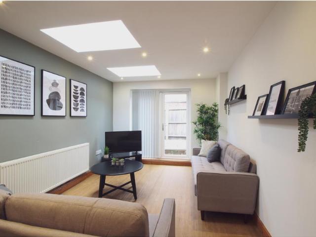 North Road 6 bed, Selly Oak B29 6 bed house to rent £3,228 pcm £745 pw