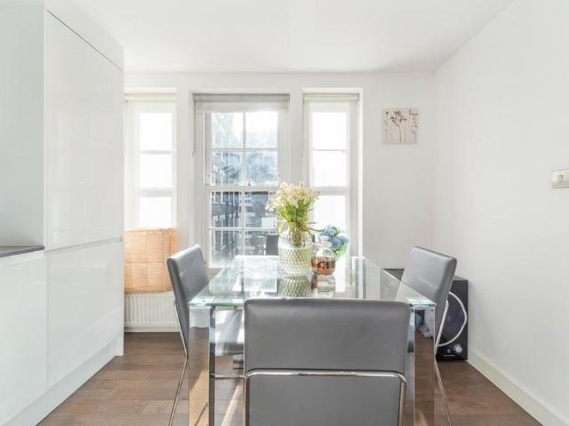 North Row, London W1K 1 bed apartment to rent £3,000 pcm £692 pw