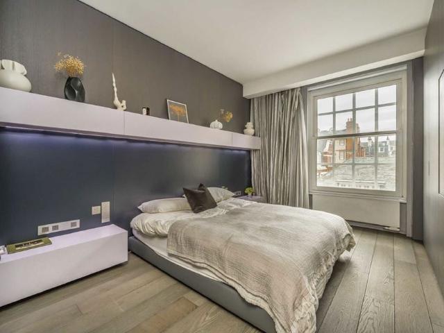 North Row, Mayfair, W1K