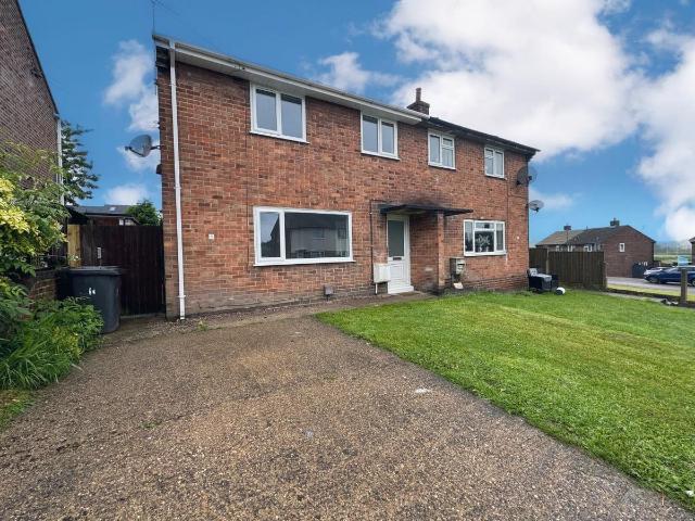 North Side, New Tupton, Chesterfield S42, 3 bed semi detached house to rent, £950 pcm | PrimeLocation