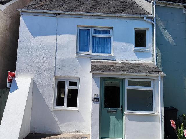 North Square, WEYMOUTH, DT3 2 bed property to rent £1,130 pcm £261 pw