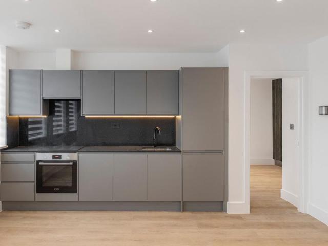 North Station Road, Colchester 1 bed apartment to rent £1,125 pcm £260 pw