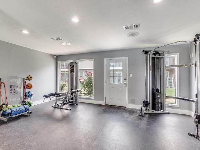 North Star Apartment Homes 1 Bedroom Apartment for Rent at 9600 Forest Ln, Dallas, TX 75243