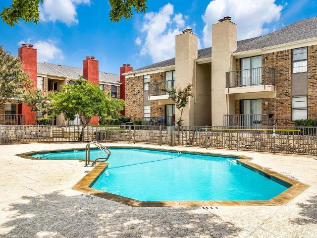 North Star Apartment Homes 2 Bedroom Apartment for Rent at 9600 Forest Ln, Dallas, TX 75243