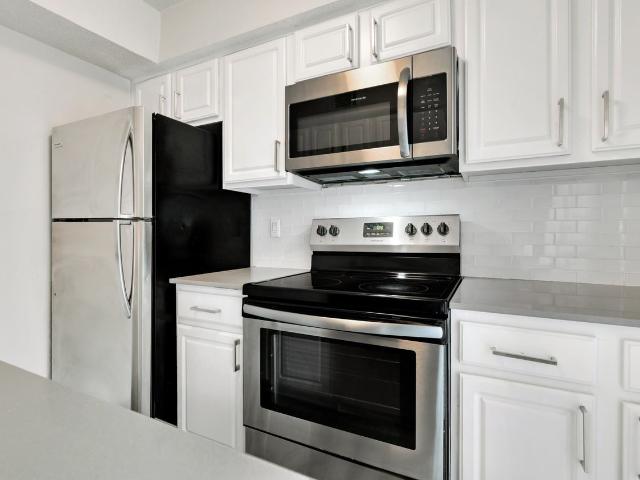 North Star 1 Bedroom Apartment for Rent at 9600 Forest Ln, Dallas, TX 75243