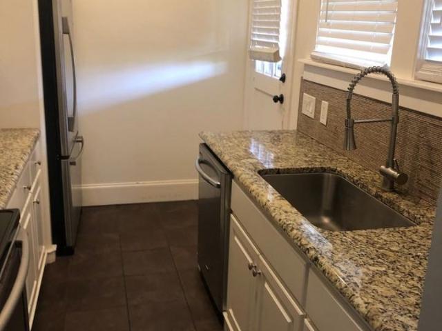 North Street Apartments 2 Bedroom Apartment for Rent at 950 North St, Jackson, MS 39202