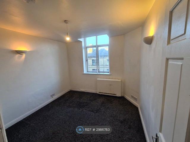 North Street, Keighley BD21, 1 bed flat to rent, £535 pcm | PrimeLocation