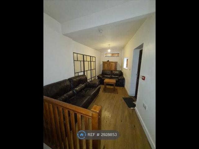 North Street, Keighley BD21, 1 bed flat to rent, £490 pcm | PrimeLocation
