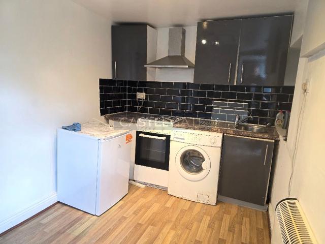 North Street, Lockwood, Huddersfield HD1, 1 bed flat to rent, £425 pcm | PrimeLocation