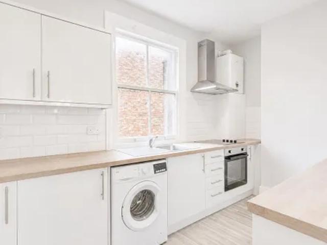 North Street, London, TW7 7DE, United Kingdom | 2 bed apartment for rent #167611560 | Rentberry