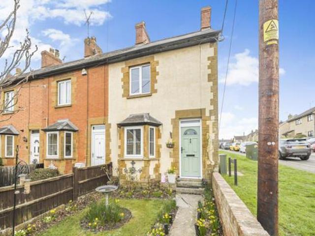 North Street, Martock, 2 Bedroom End