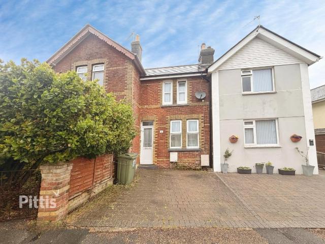 North Street, Sandown PO36, 2 bed terraced house to rent, £975 pcm | PrimeLocation