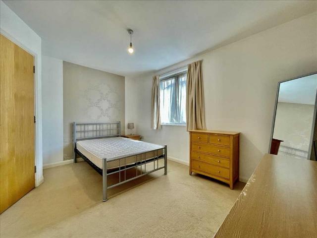 North Street, Plymouth 2 bed apartment to rent £1,473 pcm £340 pw