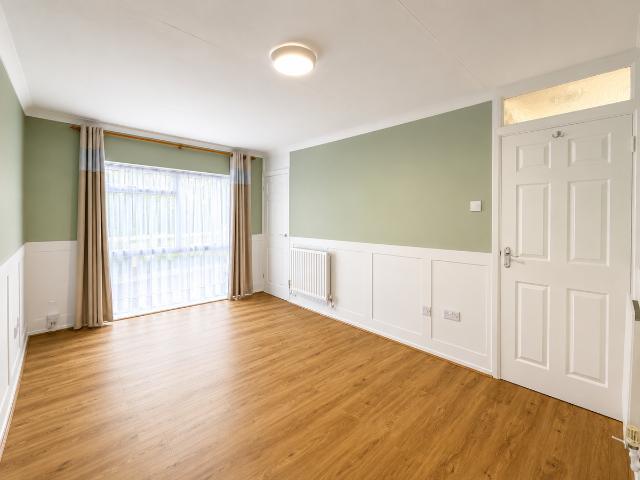 North Street, Rochester ME2, 1 bed flat to rent, £995 pcm | PrimeLocation