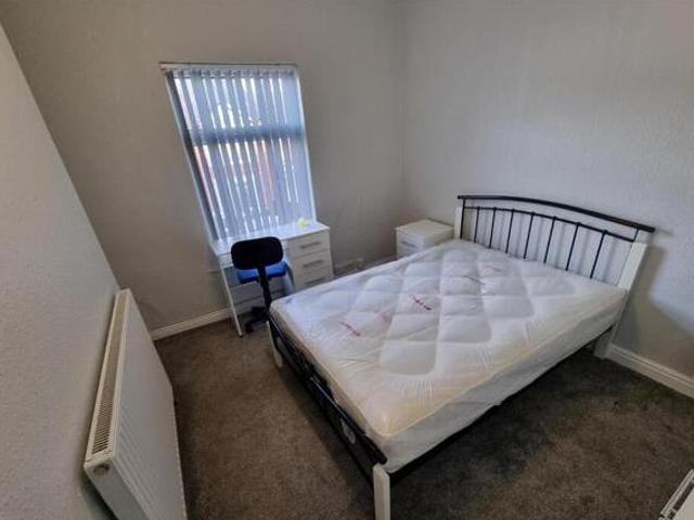 North Street, Room,stoke, 1 Bedroom House