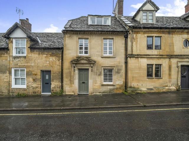 North Street, Winchcombe GL54 2 bed house to rent £1,495 pcm £345 pw