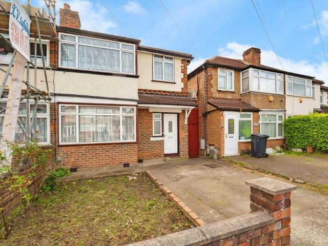 Northolt UB5, 3 bed semi detached house to rent, £2,300 pcm | PrimeLocation