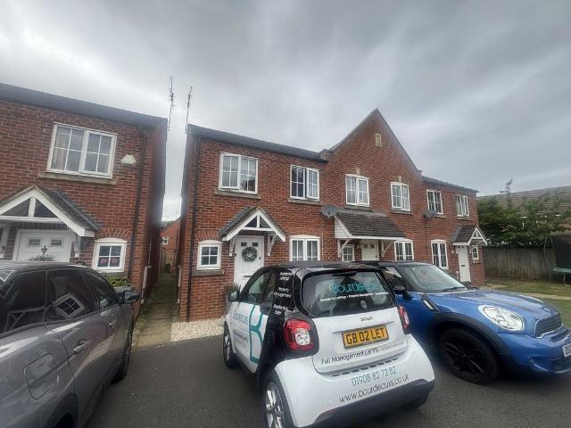 Northampton NN4 3 bed end of terrace house to rent £1,295 pcm £299 pw