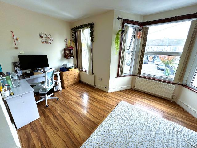 Northbrook Road, Ilford IG1, Room to rent, £1,150 pcm | PrimeLocation
