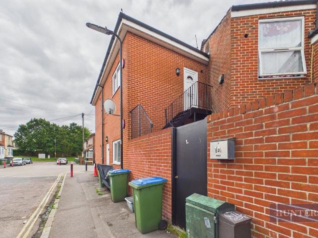 Northbrook Road, Southampton SO14, 2 bed flat to rent, £1,200 pcm | PrimeLocation