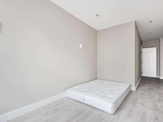 Northbrook Street, Newbury, RG14