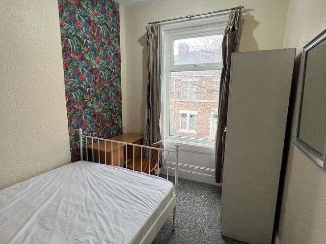 Northcote Street, Newcastle Upon Tyne NE4, 2 bed flat to rent, £850 pcm | PrimeLocation