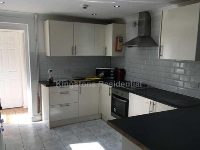Northcote Street, Cathays, 8 Bedroom End