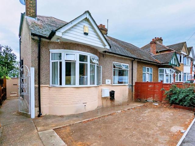 Northcote Road, Strood ME2, 3 bed semi detached bungalow to rent, £1,700 pcm | PrimeLocation