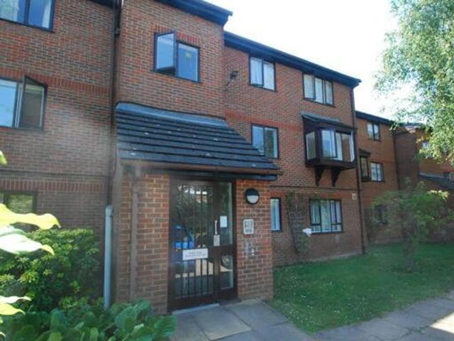Northcott Avenue, Alexandra Park, 1 Bedroom Flat