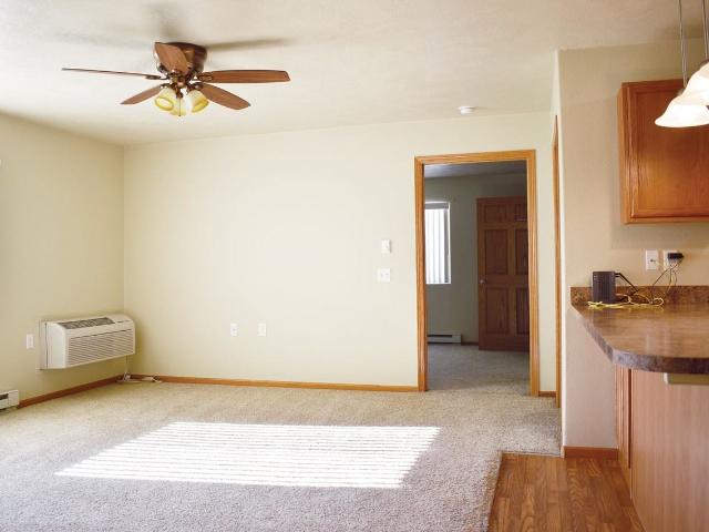 Northdale 2820 1 Bedroom Apartment for Rent at 2820 5th St Nw, Minot, ND 58703
