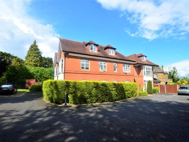 Northdene Court, Egham Hill TW20, 4 bed flat to rent, £2,900 pcm | PrimeLocation