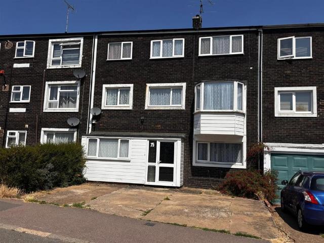 Northdown Road, Hatfield 5 bed terraced house to rent £3,250 pcm £750 pw