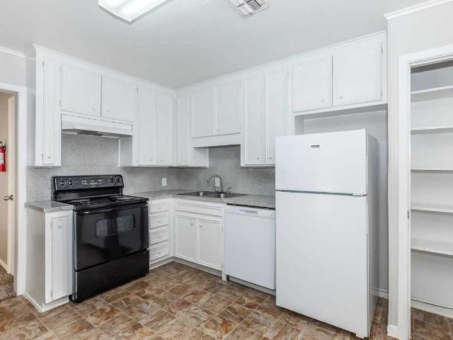 Northeast Hills 1 Bedroom Apartment for Rent at 2912 Chimney Rock Dr, Nacogdoches, TX 75965