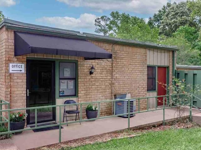 Northeast Hills 1 Bedroom Apartment for Rent at 2912 Chimney Rock Dr, Nacogdoches, TX 75965
