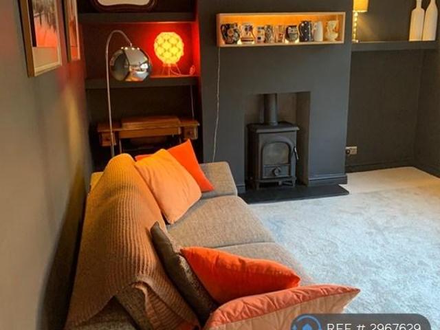 Northen Grove, Manchester, M20 3 bed semi detached house to rent £2,400 pcm £554 pw