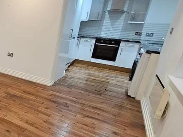 Northenden, Royle Green Road / outside Church Inn, Royle Green Road, Wythenshawe, M22 4WB, United Kingdom | 2 bed apartment for rent #168051330 | Rentberry