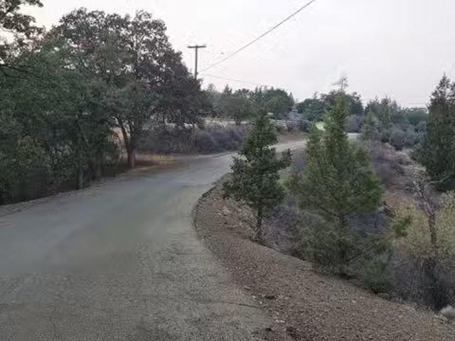 Northern California Land 1.3 Acres Rolling Hills