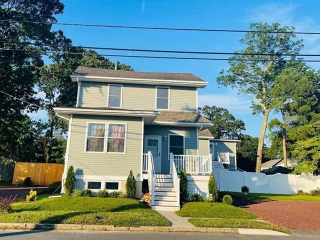 Northfield Ave, Northfield, Home For Sale