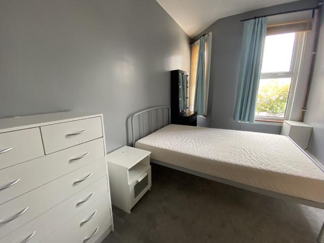 Northfield Avenue W13, 2 bed shared accommodation to rent, £1,875 pcm | PrimeLocation