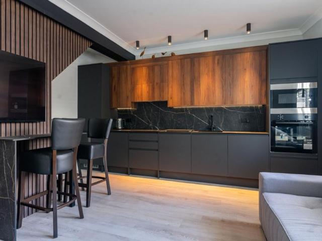 Northfield Avenue Ealing W13 2 bed flat to rent £2,900 pcm £669 pw