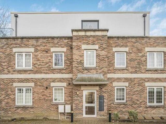 Northfield Avenue, London, 2 Bedroom Apartment