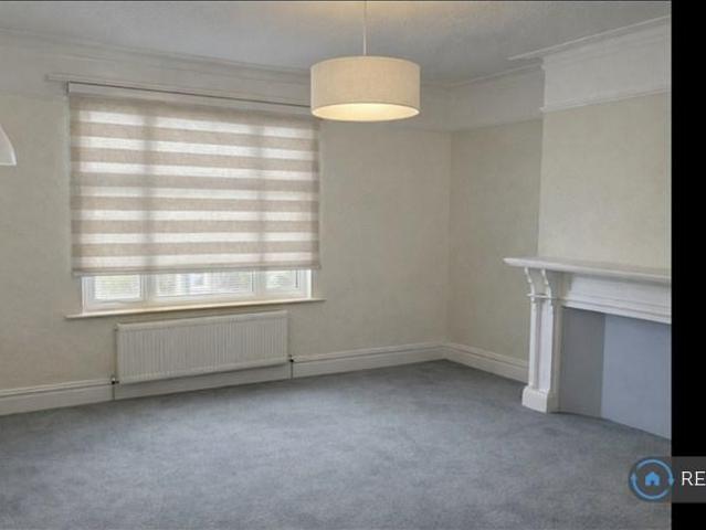 Northfield Avenue, London, W13 1 bed flat to rent £1,600 pcm £369 pw