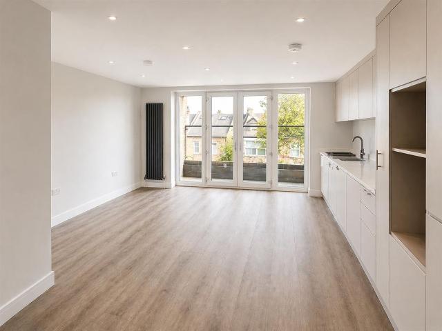 Northfield Avenue, London W13, 1 bed flat to rent, £1,900 pcm | PrimeLocation