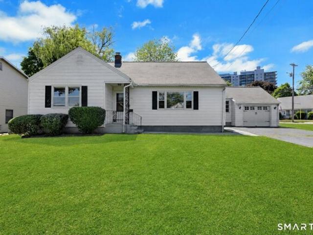 Northfield Dr, Bridgeport, Home For Sale