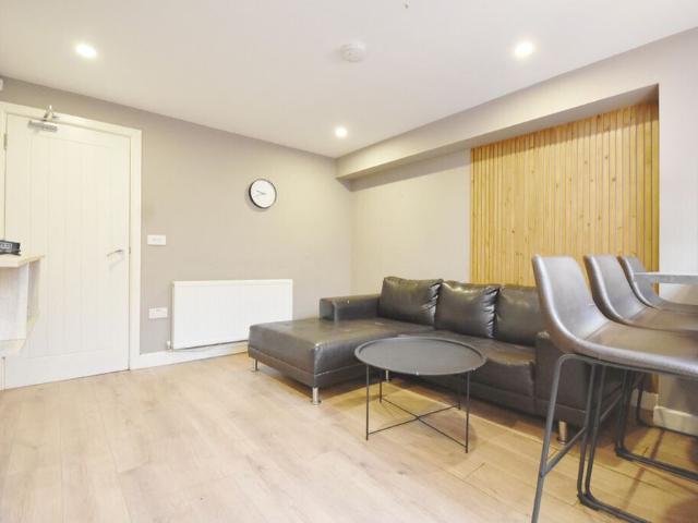 Northfield Road, Coventry, CV1 2BQ