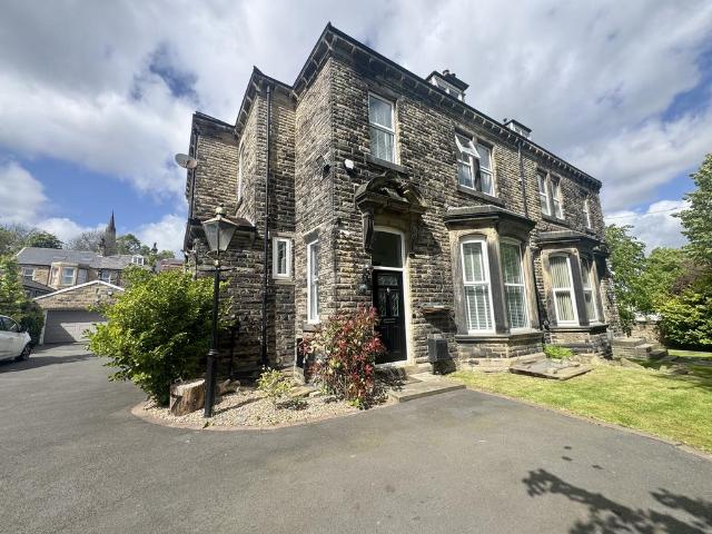 Northfield Road, DEWSBURY 6 bed house to rent £1,950 pcm £450 pw