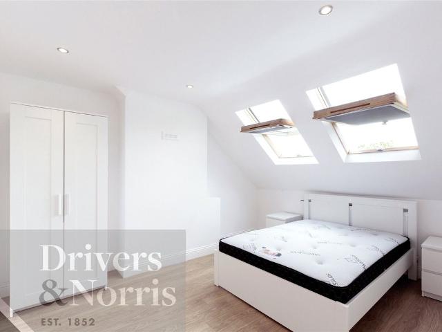 Northfield Road, Stamford Hill, London N16, 2 bed flat to rent, £2,100 pcm | PrimeLocation