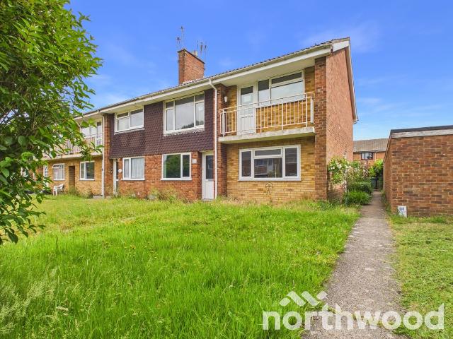 Northfleet Close, Vinters Park, Maidstone ME14, 2 bed maisonette to rent, £1,300 pcm | PrimeLocation