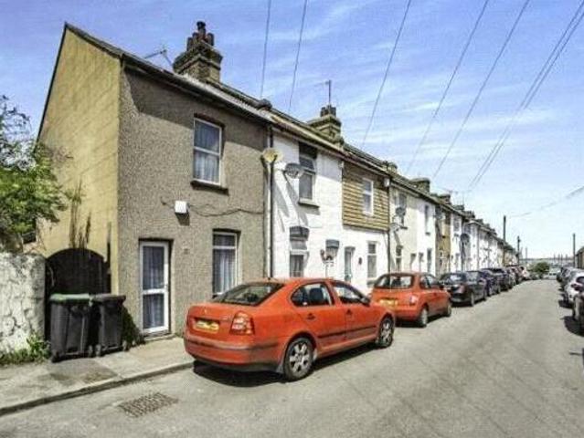 Northfleet, Factory Road, Gravesend, 2 Bedroom End